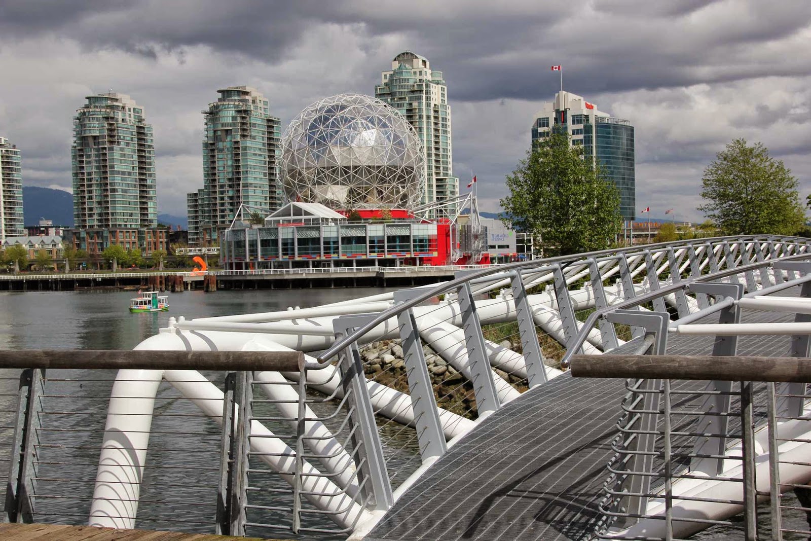 A weekend Photographer: Canoe Bridge, False Creek