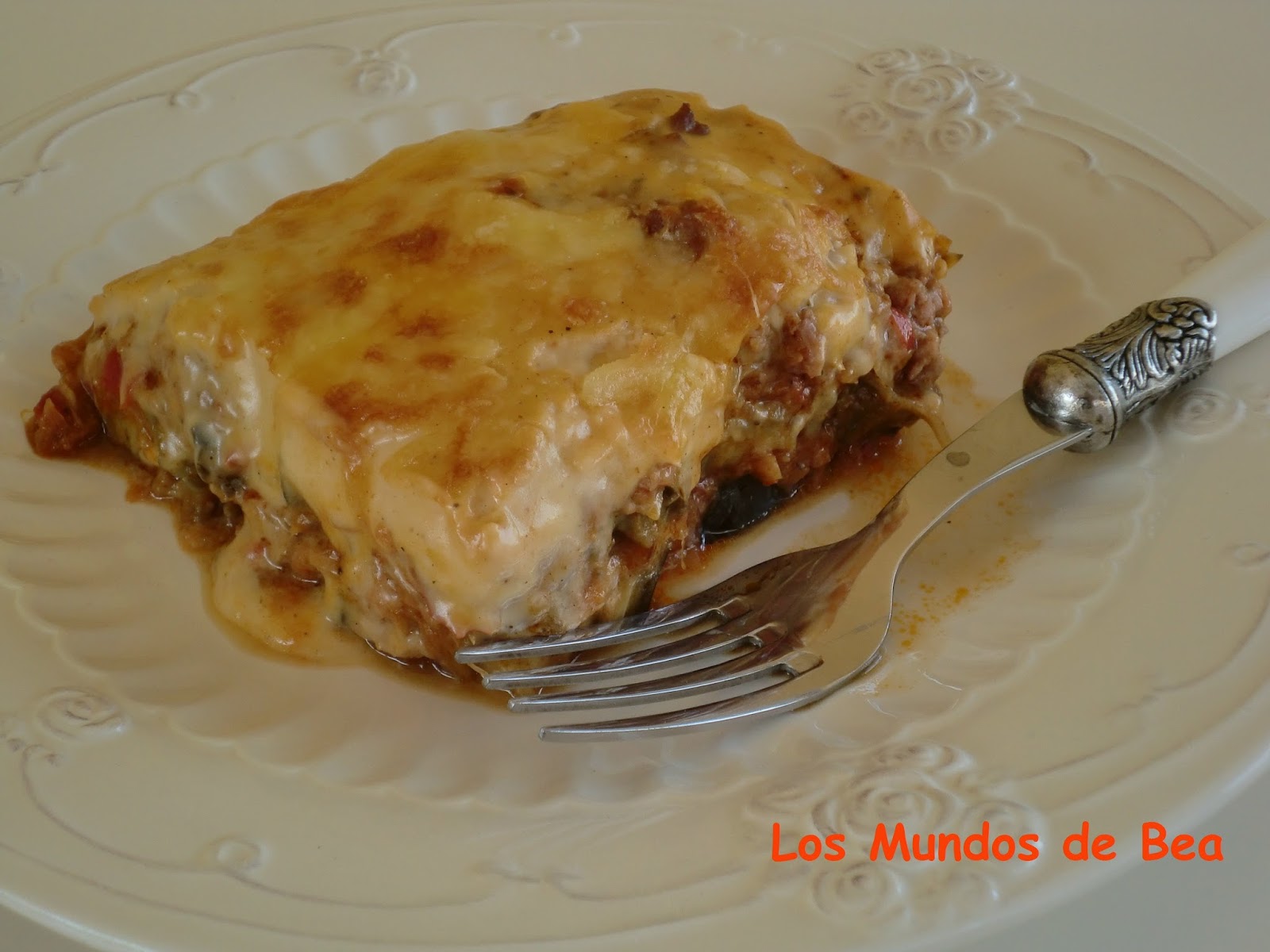 LOS MUNDOS DE BEA: MOUSAKA O MUSACA