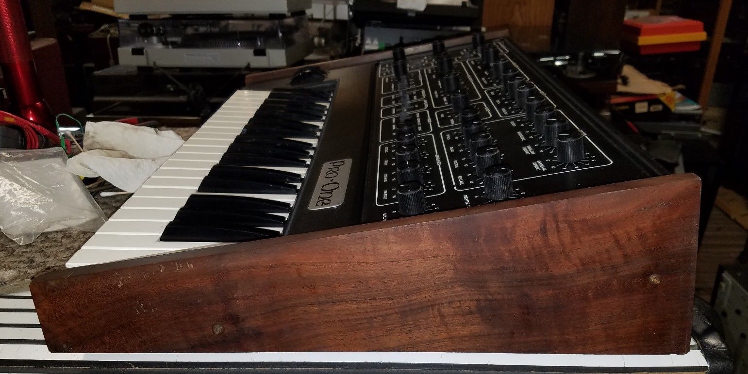 MATRIXSYNTH: Sequential Circuits Pro One Keyboard Synthesizer SN 2233