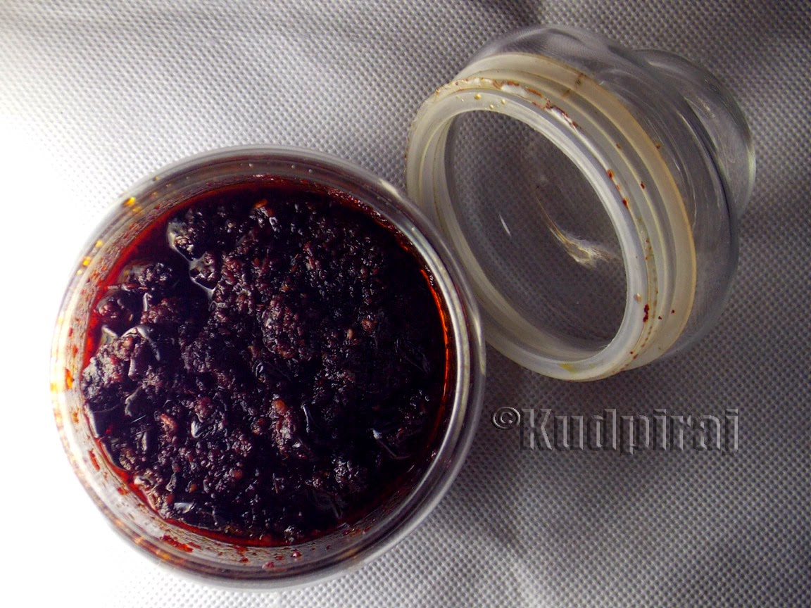 Kudpiraj's Garam Tawa: Angoori Chutney(Spicy Grape Chutney)