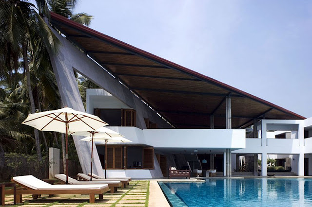 If It's Hip, It's Here (Archives): Modern Luxury Home in India Boasts ...