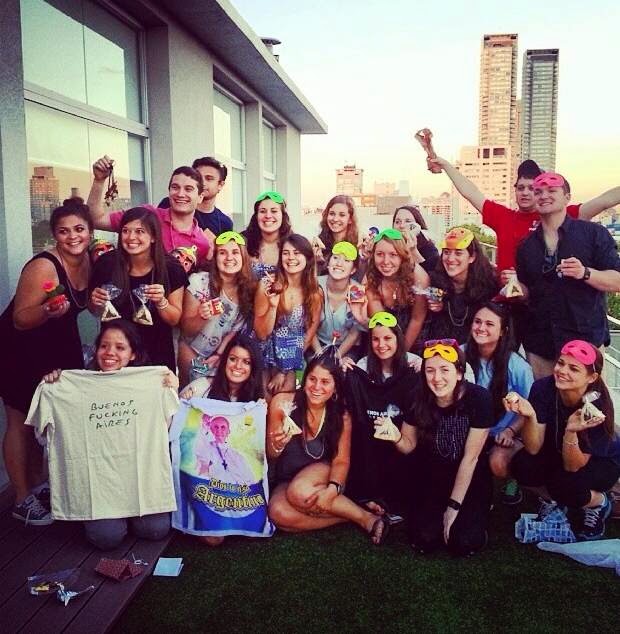 Un Año en Buenos Aires: los mundos chocando / worlds colliding (JDC ...