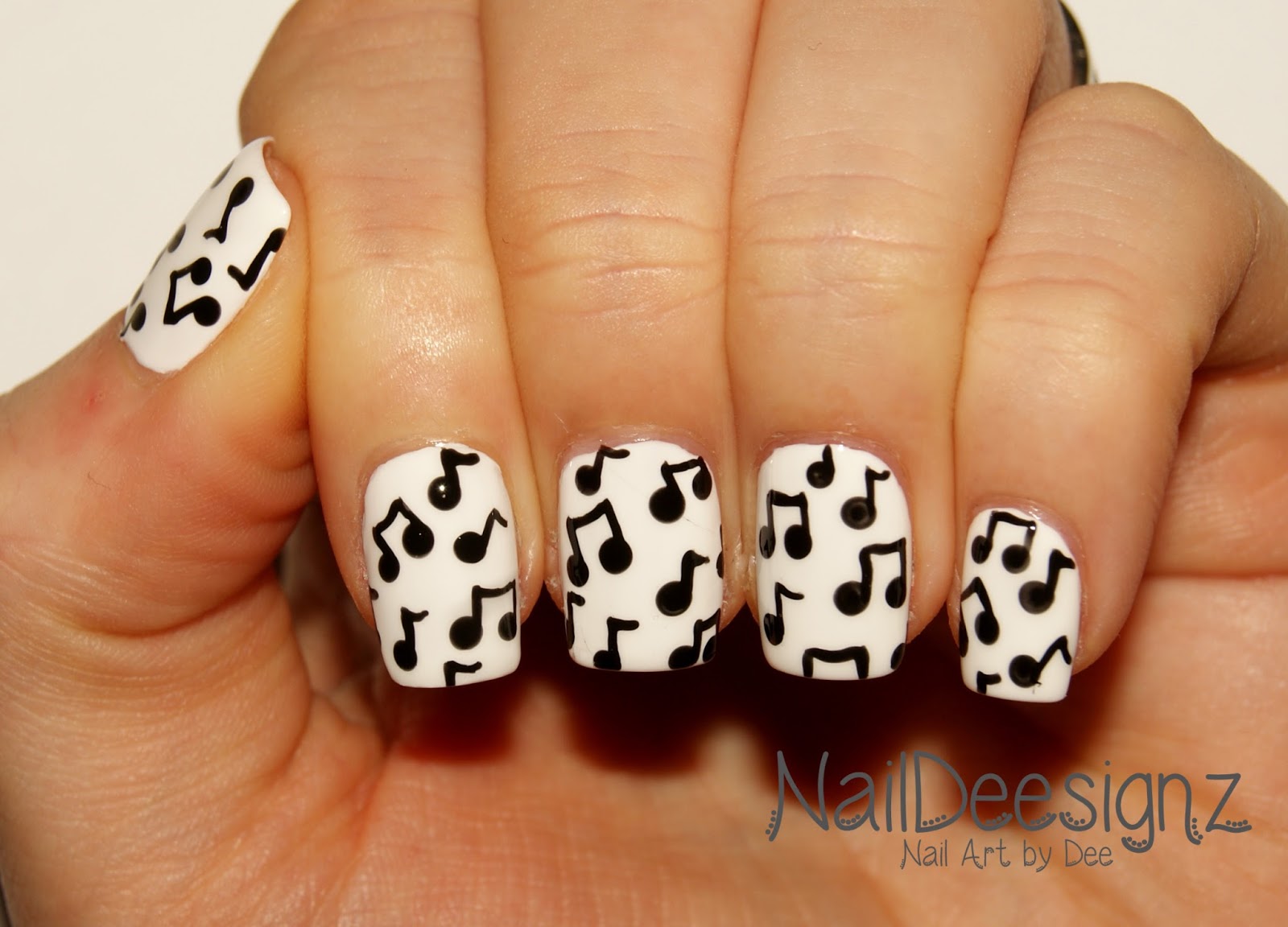 NailDeesignz: Musical Notes Nail Art
