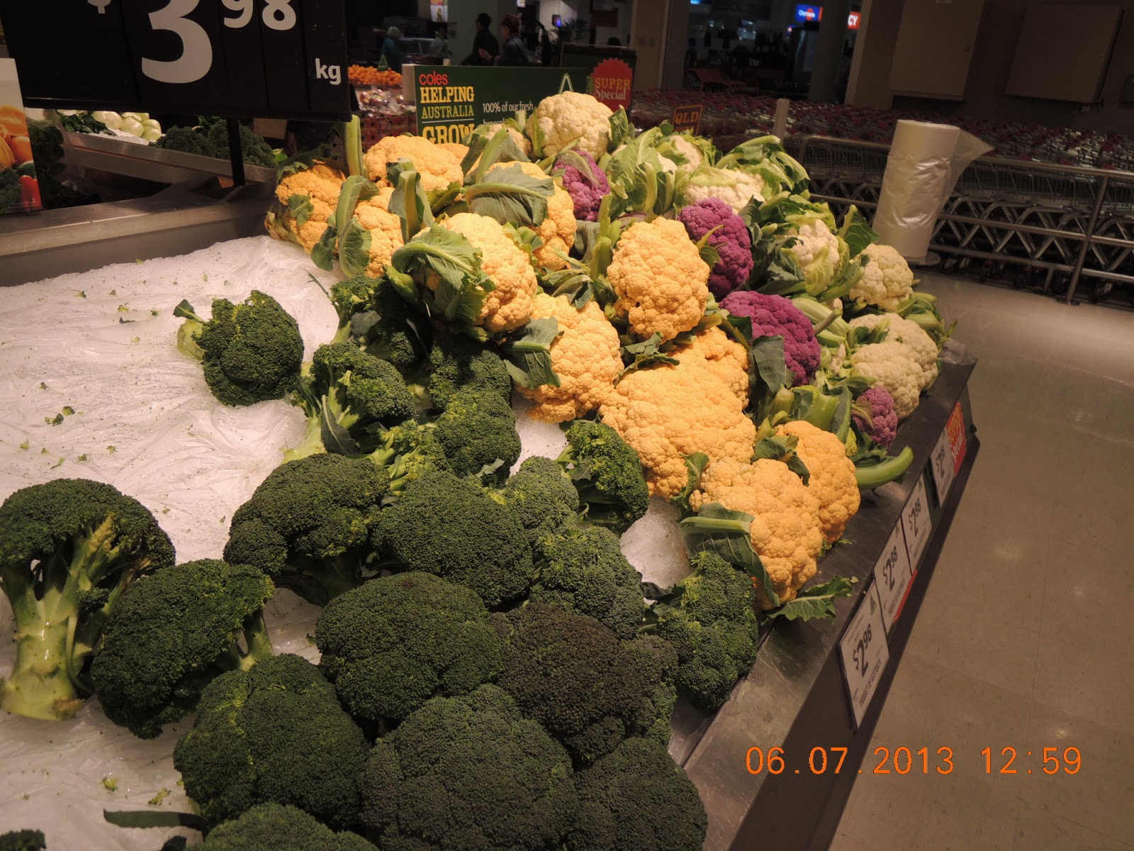 Amazing Gold Coast: Coles Supermarket in Surfers Paradise