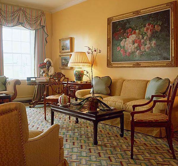 HOW YOU ARRANGE THE WALLS IN THE LIVING ROOM