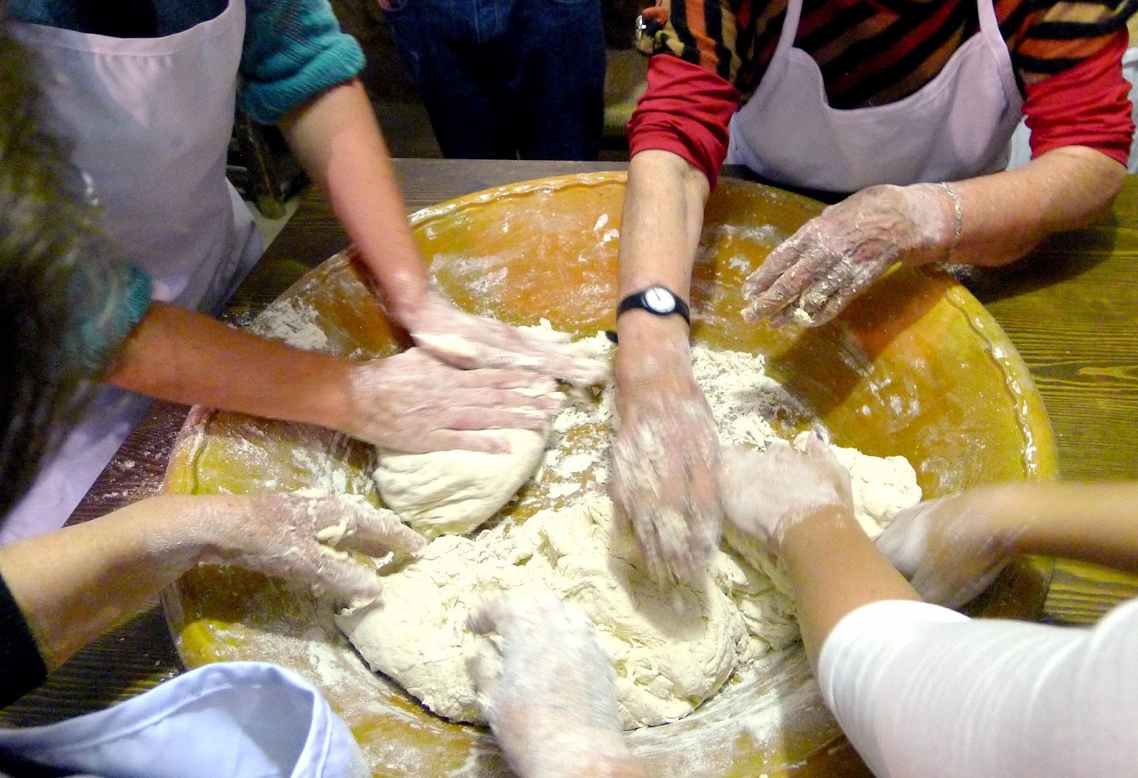 MY KITCHEN IN SPAIN: CON LAS MANOS EN LA MASA