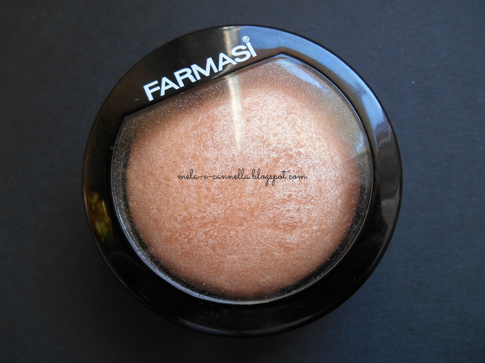 mela-e-cannella: Farmasi Terracotta Powder 02 - Light Sand