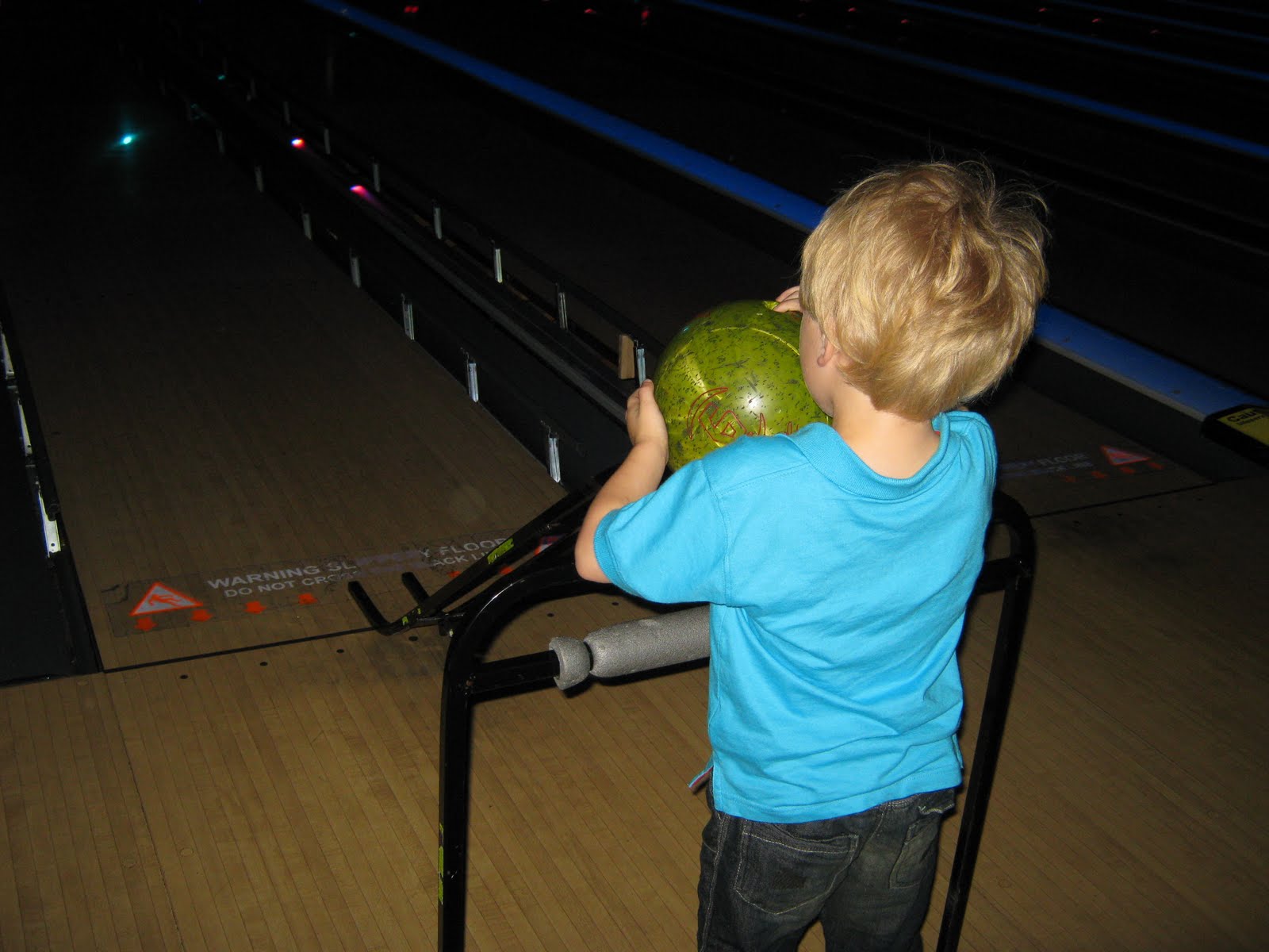This is me Sarah mum of 3: Family fun - Bowling!