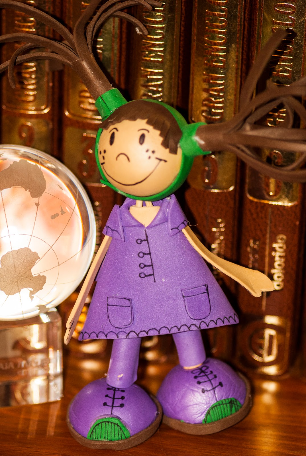 Regalos Goma Eva: Niña con coletas