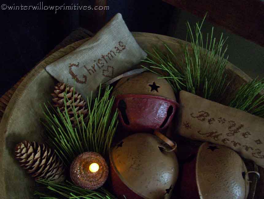 ~ Winter Willow Primitives ~ Under The Willow ~: ~ Christmas Decorating ...