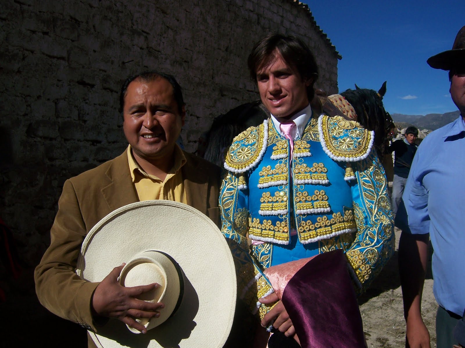 TORO PRENSA PERU: BONITA FERIA DE PUQUIO : Fernando ROCA REY triunfo en ...