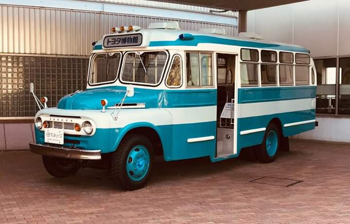 Bus ANTIK koleksi Toyota ...Luar Biasa !! - LAPAK MOBIL DAN MOTOR BEKAS