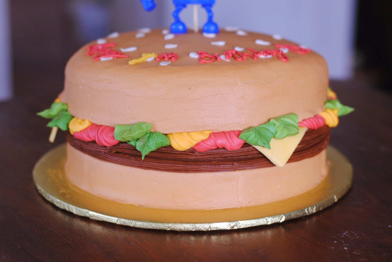 Country Cupboard Cakes: Giant Crabby Patty