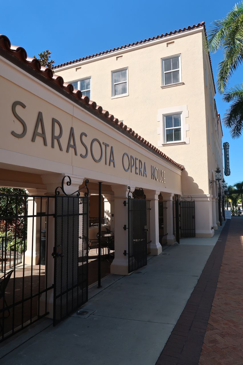 Scrumpdillyicious: Sarasota Opera: La Traviata & The Bijou Café