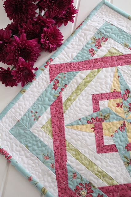 Weave Mini Quilt + Your Free May 2016 Calendar - Threadbare Creations