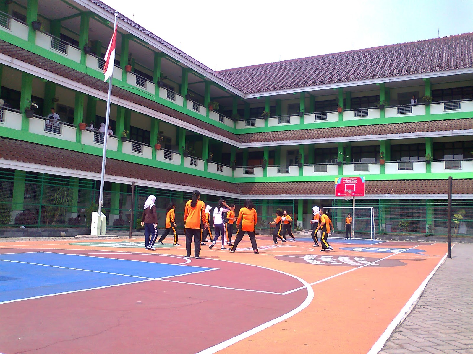 Hafyzun Nisa: SMK NEGERI 46 JAKARTA TIMUR