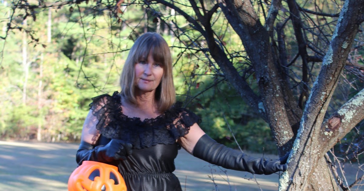 Superbecca: Have a fun & safe Halloween