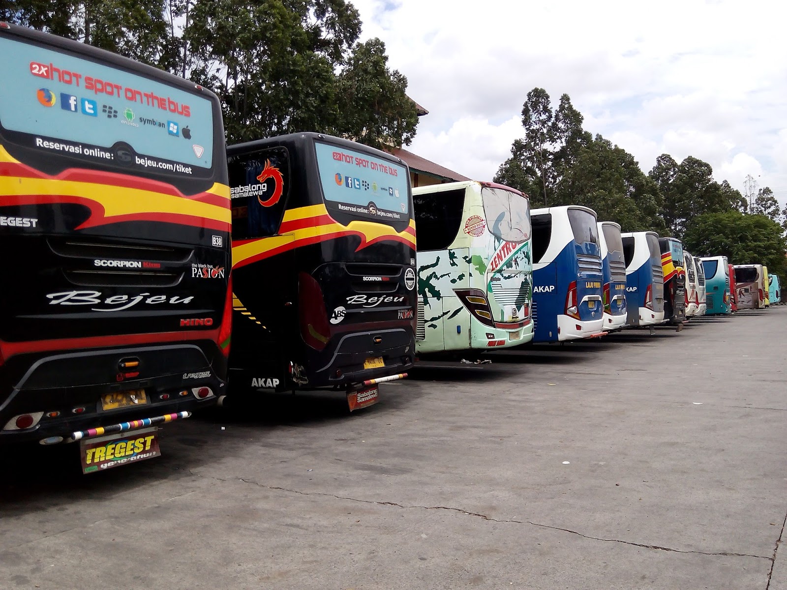 Life is a Story : Pengalaman Naik Bus Bejeu dari Tangerang ke Semarang