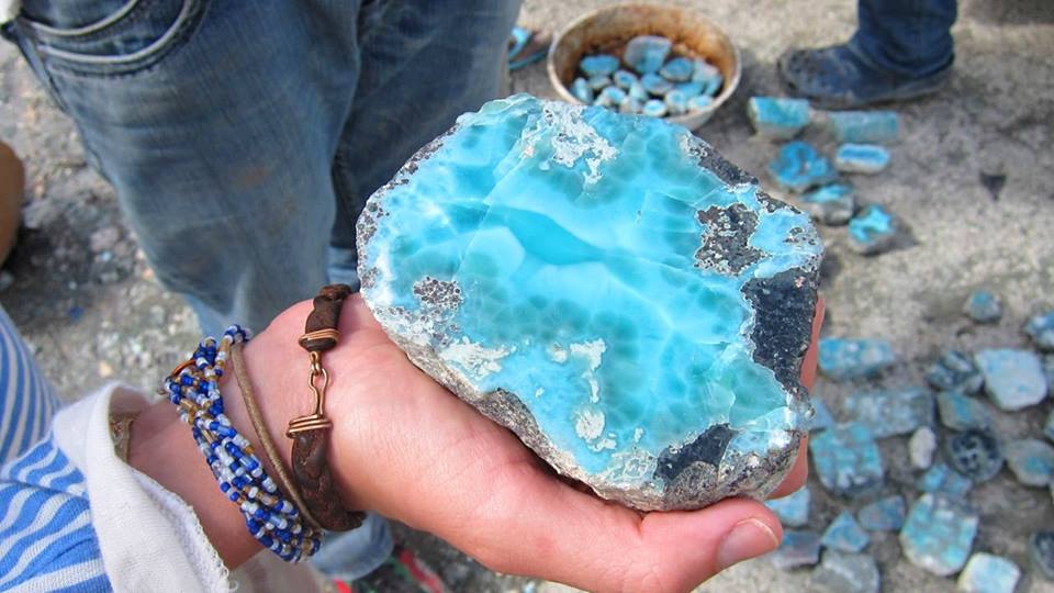 Larimar - What is Larimar and Why is Larimar So Expensive? - Geology In