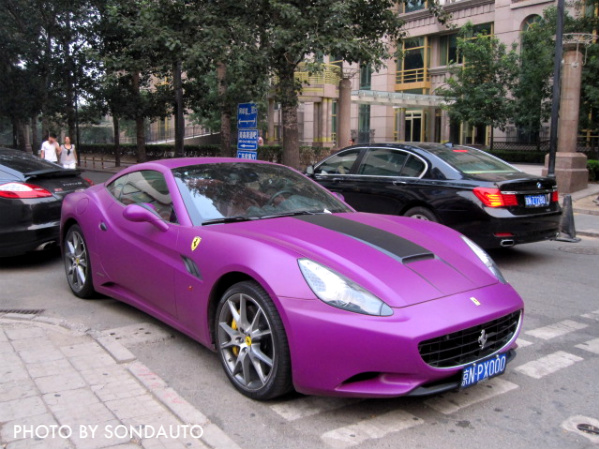 SondAuto's Blog: Ferrari California Violet làm nền cho chân dài tạo ...