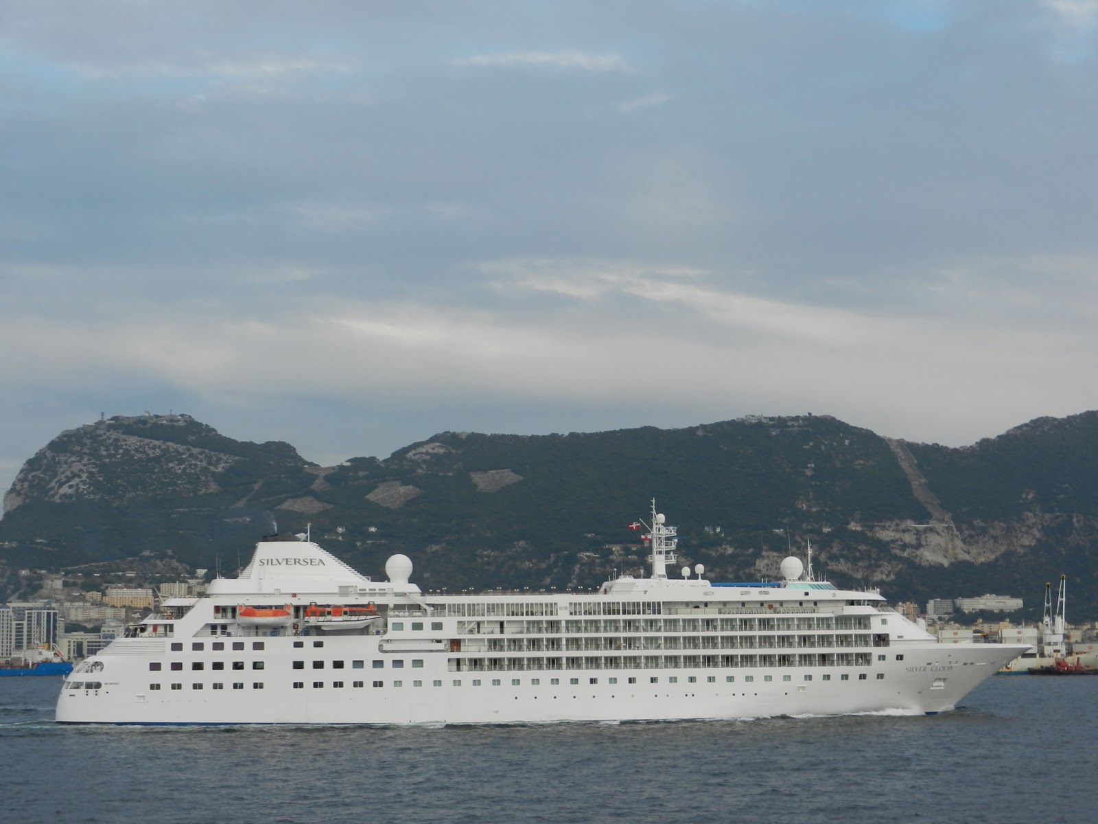 Ship's Images: Silver Cloud