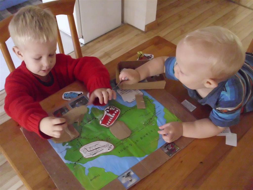 The Do-It-Yourself Mom: Train Themed Preschool Activity: Thomas the ...
