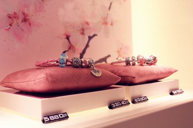 frashion: PANDORA store in Knez Mihailova street in Belgrade