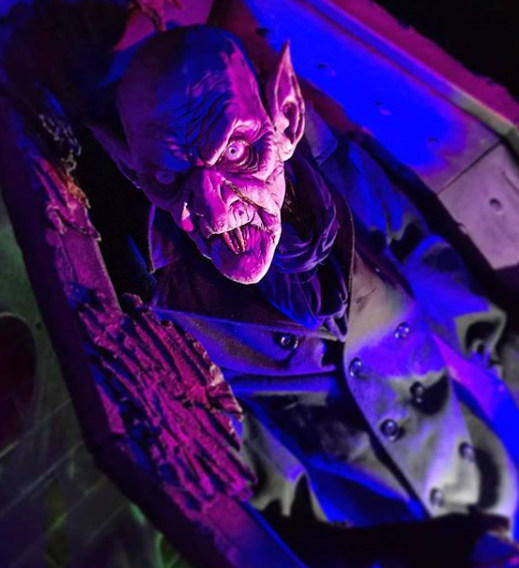 PUMPKINROT.COM: The Blog: Terror On Reyburn Drive