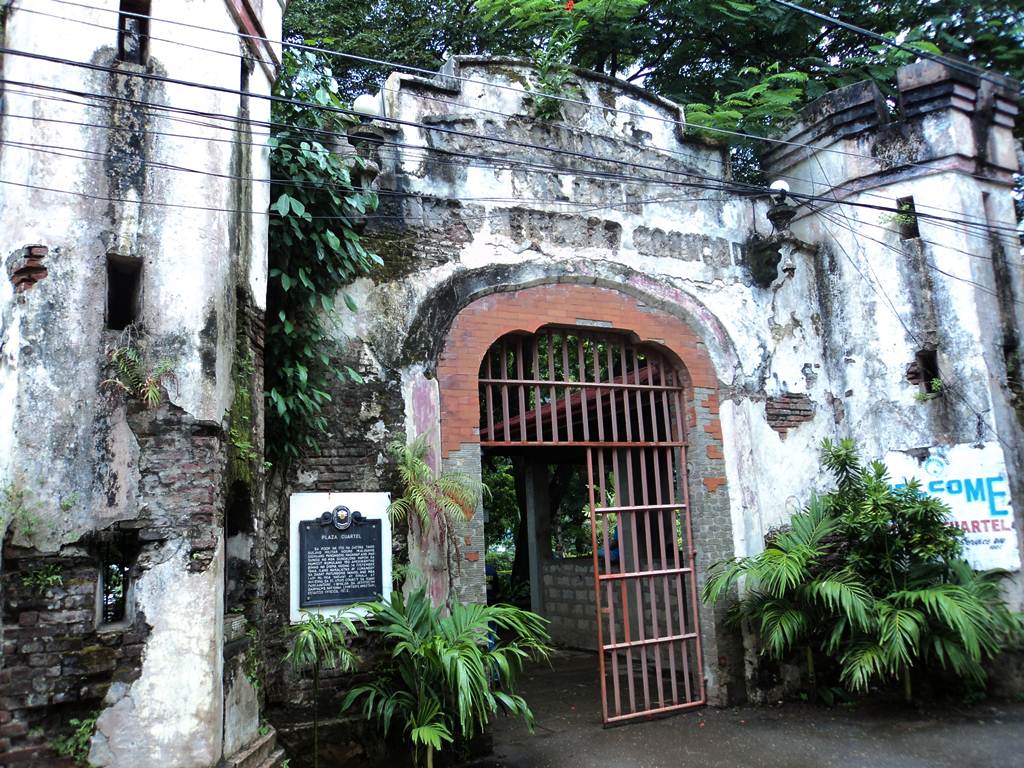 Plaza Cuartel - Puerto Princesa City - Palawan Tour Package