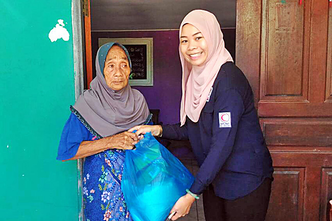 Persatuan Bulan Sabit Merah Negara Brunei Darussalam: BDRCS gives back ...