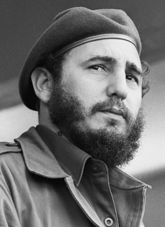 Movimiento Revolucionario Latinoamericano: Fidel Castro visto por ...