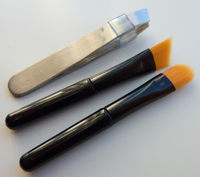 Click and Make-Up Beauty Blog: Scouse Brows in association with Sleek ...