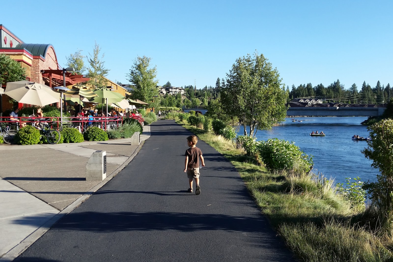 The Adventures of Asher & Journey: Floating thru Bend, Oregon