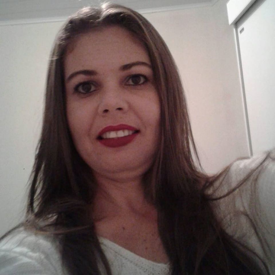 Edilânia parabeniza sua irmã Valdirene Matos