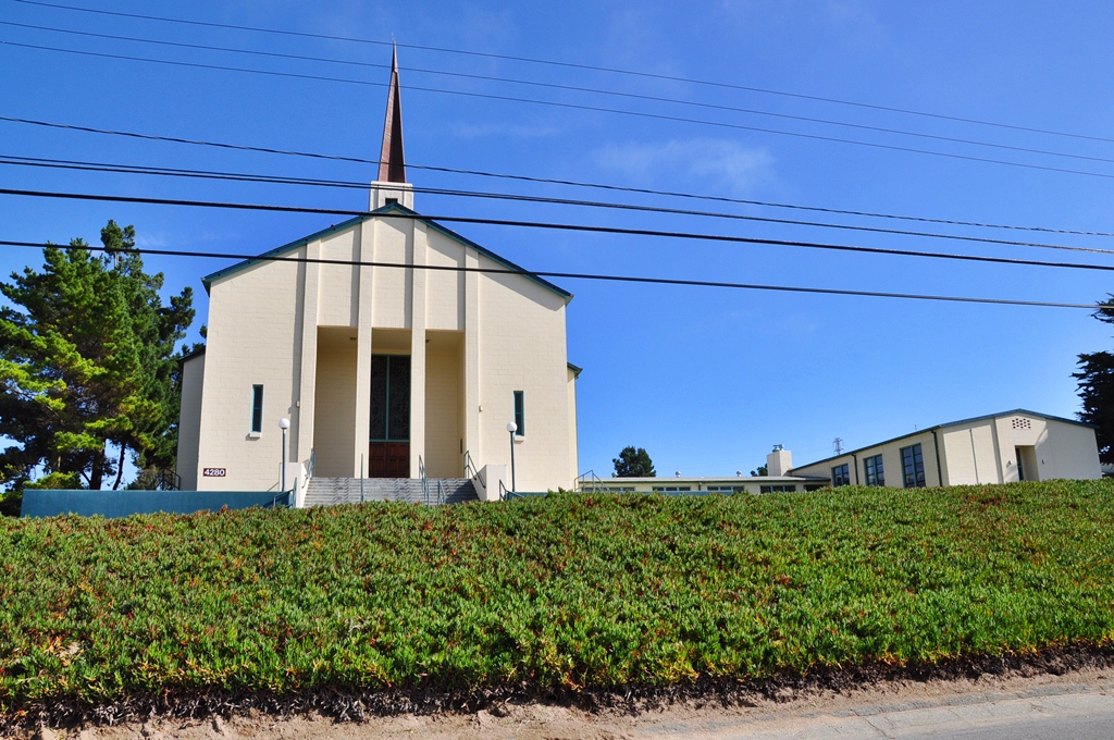 SIMPLE N SIMPLE: Ord Military Community Chapel