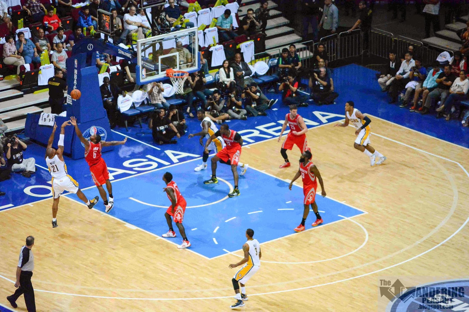The Wandering Peasant: MOA Arena: Host of The First NBA Game in the ...
