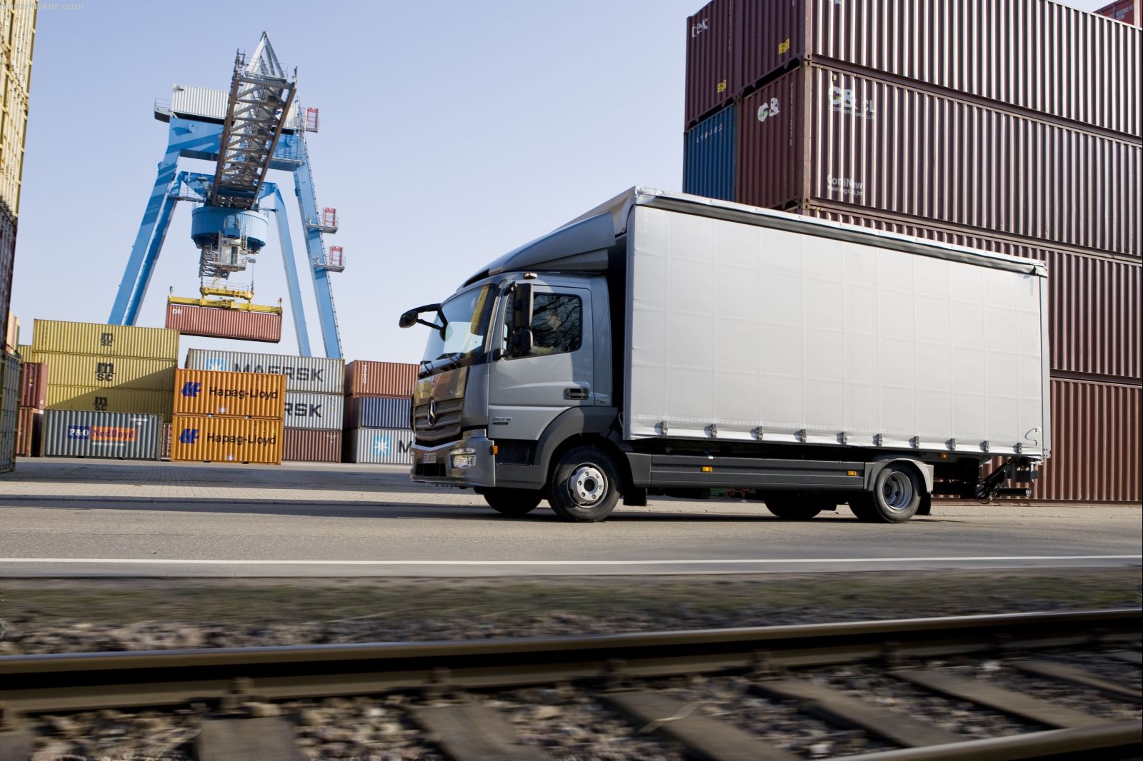 Revista Coche: Nuevo Mercedes-Benz Atego 2014