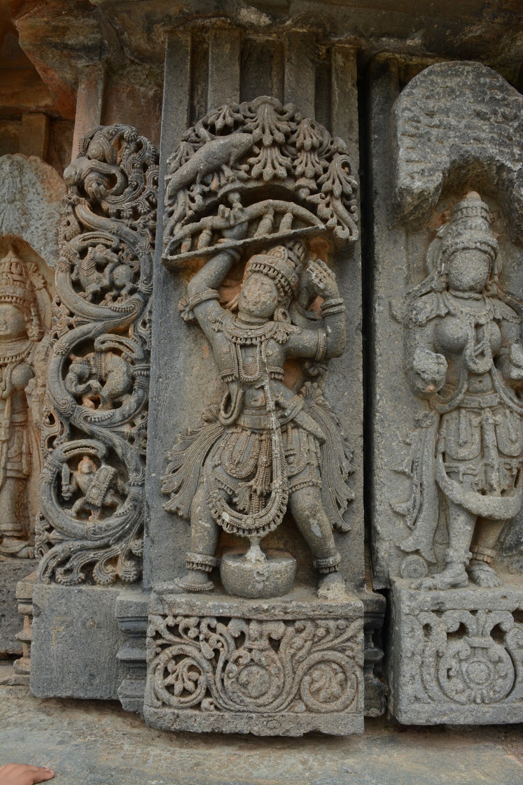 Our Travel Tales: Hoysala Temple 18: Kedareshwara Temple, Nagalapura