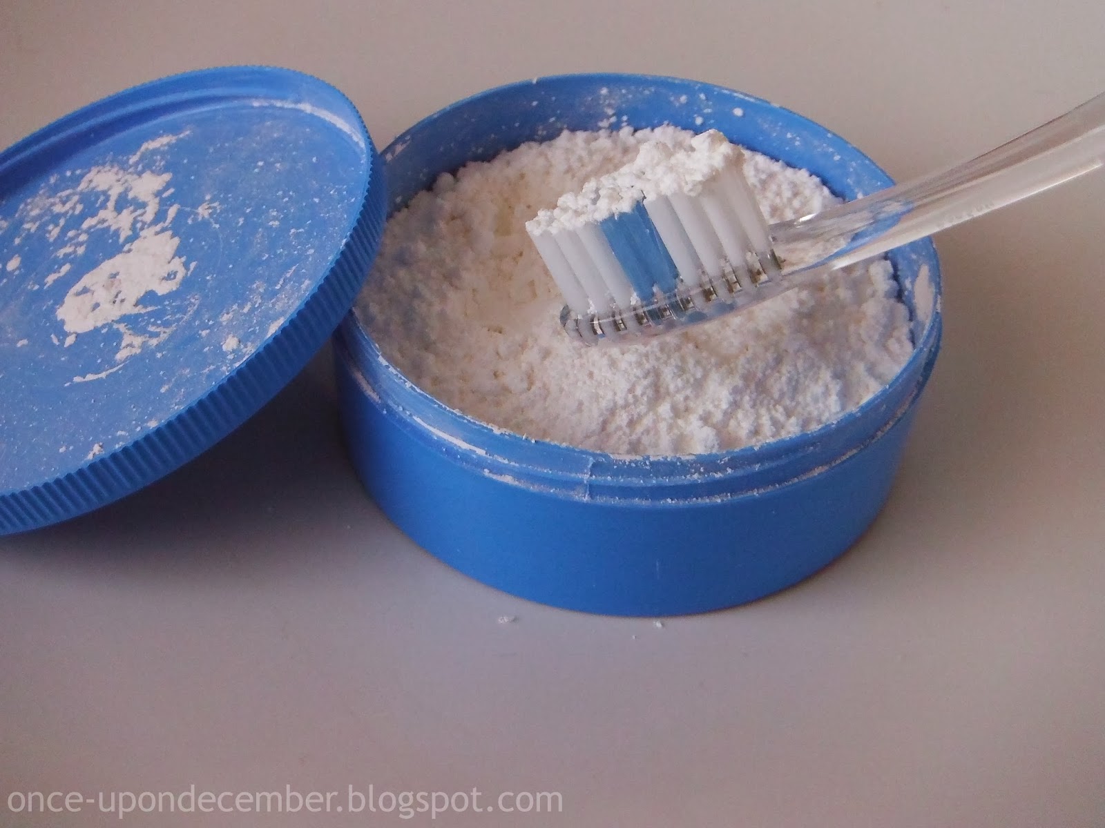 Once Upon A December: PerBlan tooth powder review.