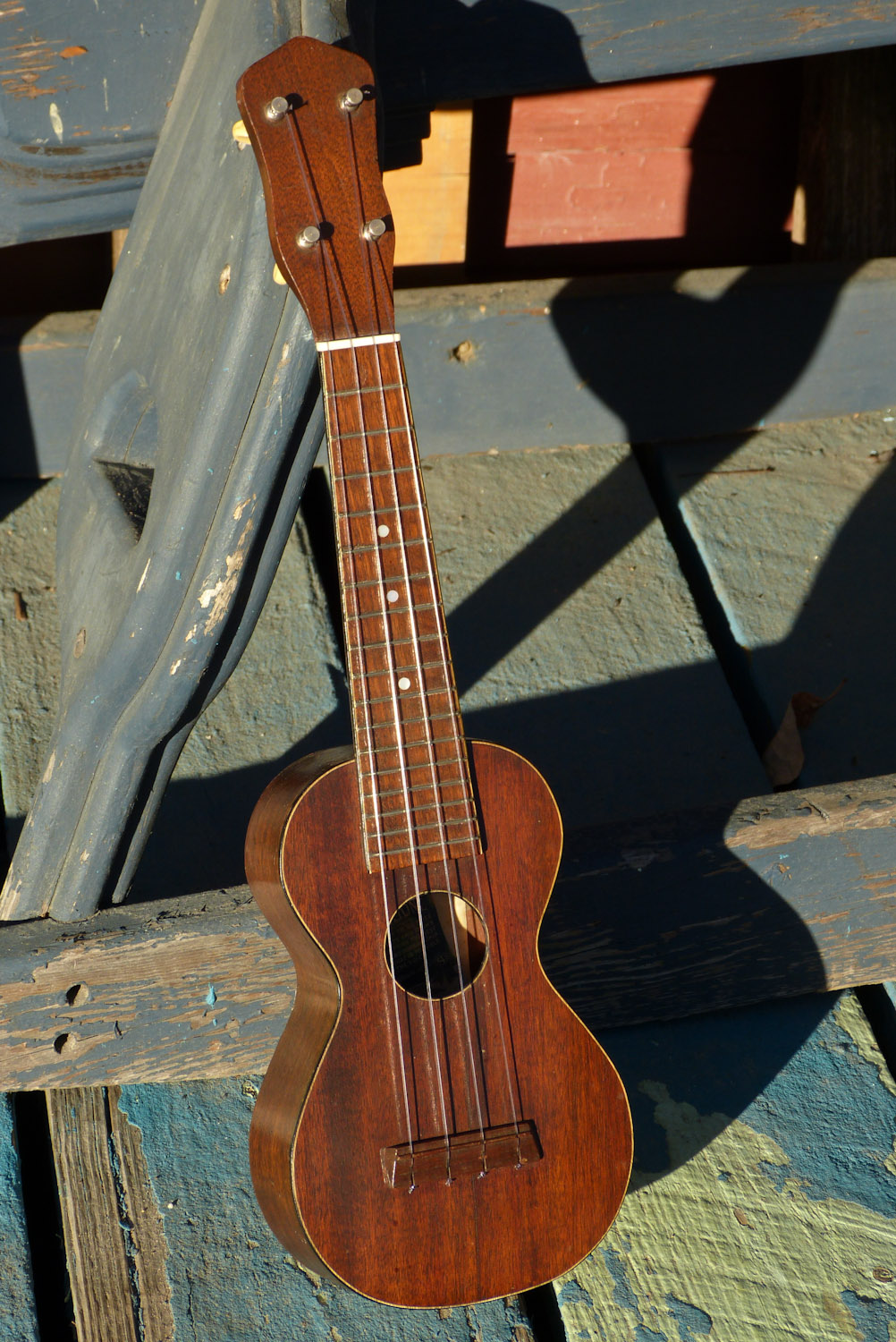 1920s Harmony-made Supertone Fancy Soprano Ukulele