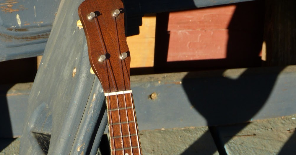 1920s Harmony-made Supertone Fancy Soprano Ukulele