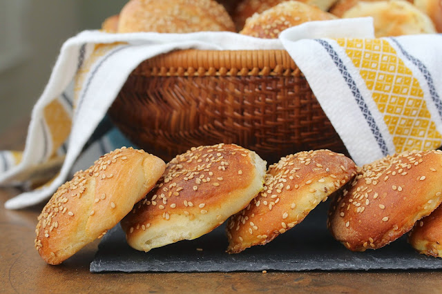 Ka'kat - Middle Eastern Snack Bread | Karen's Kitchen Stories