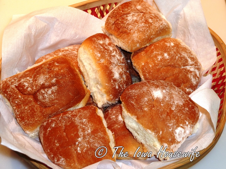 The Iowa Housewife: Baking with Yeast...Easy Snowflake Rolls like Grandma's