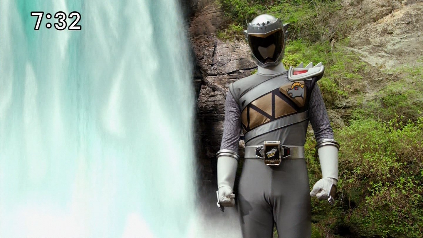 Henshin Grid: Kyoryuger Brave 17 Images - Kyoryu Gray