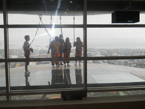 We Put Pictures Into Reality: Survived a Skywalk Extreme @ Crown ...