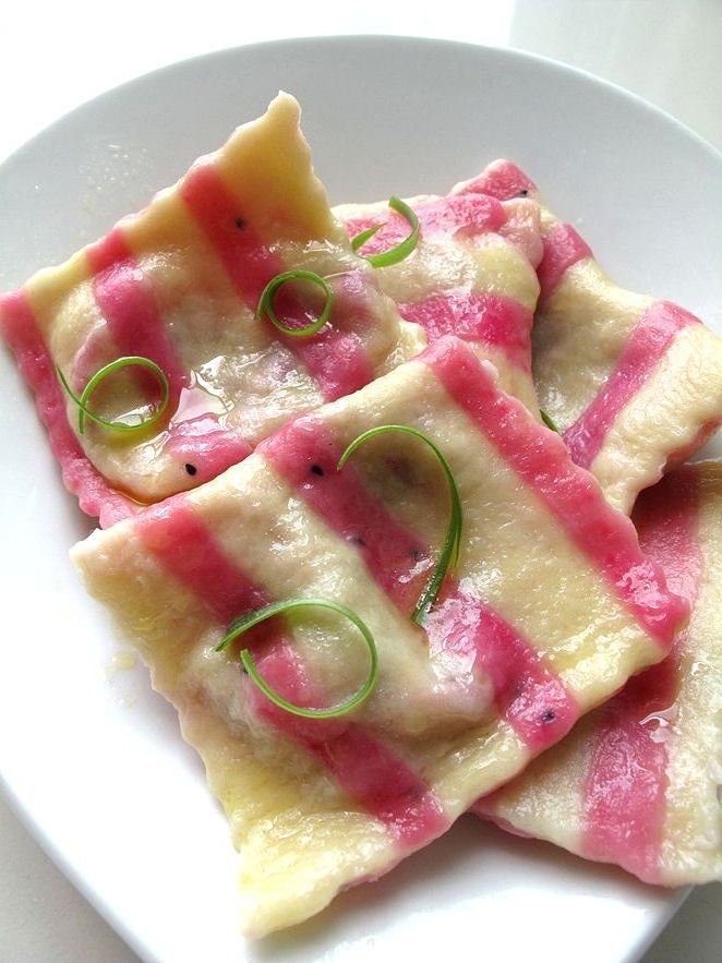 Foodiva's Kitchen: Dragonfruit Striped Ravioli