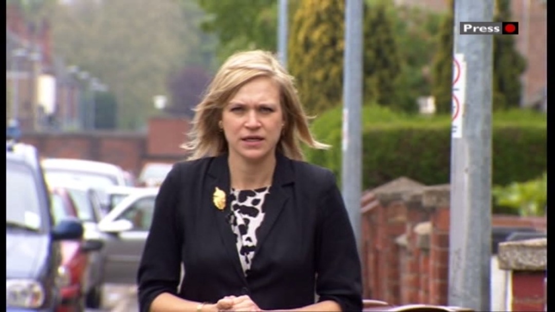 UK Regional News Caps: Sarah Corker - BBC Look North (East Yorks & Lincs)