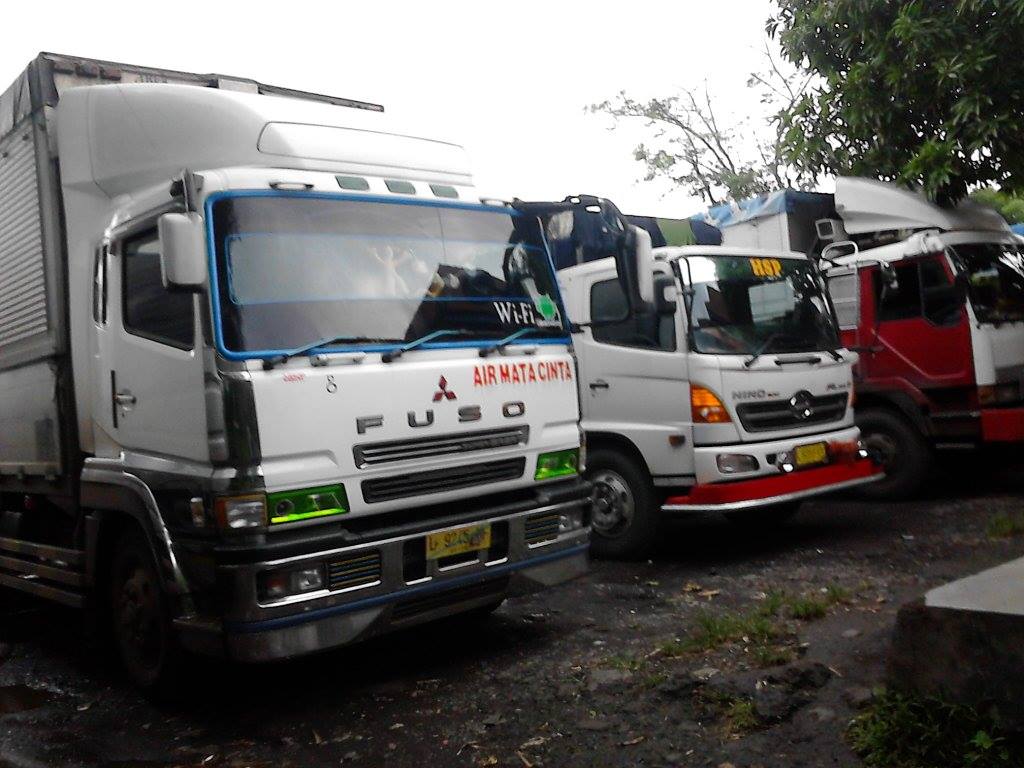Jasa Angkutan Spesialis truk Wing Box Bekasi-Cibitung-Cikarang-Kerawang ...