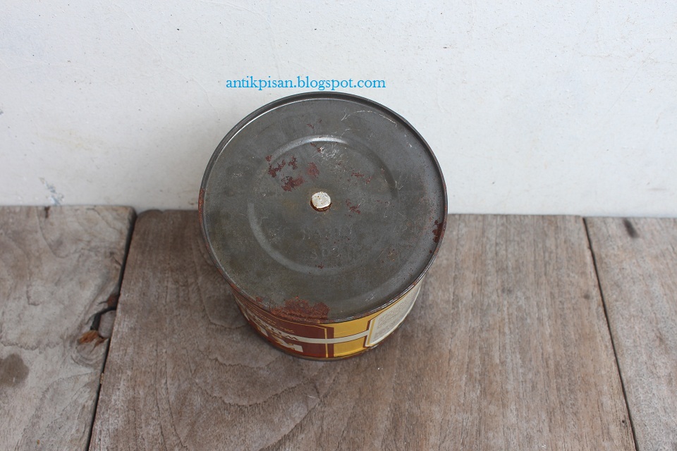 Antikpisan: Kaleng Susu Jadul Klim Powdered Made In Holland