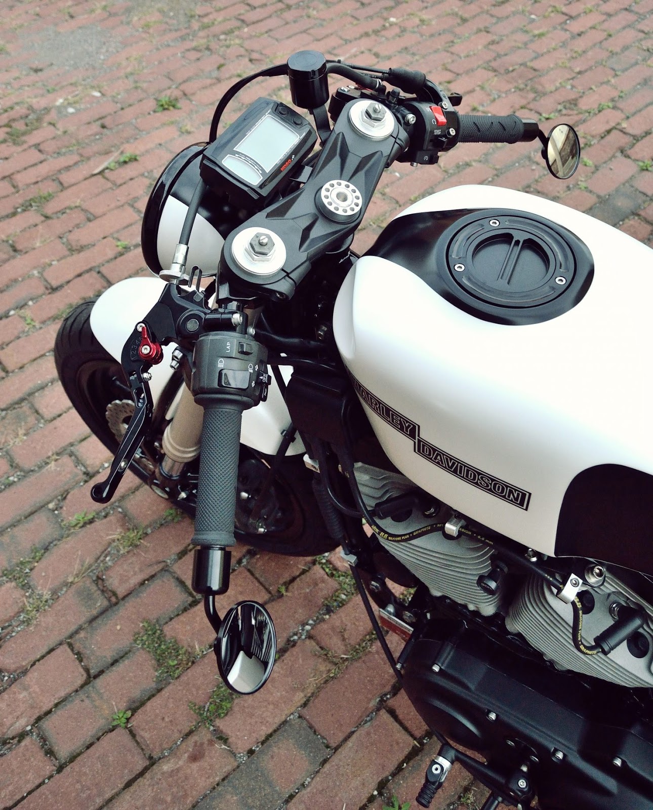 KILLER CAFE - RocketGarage - Cafe Racer Magazine